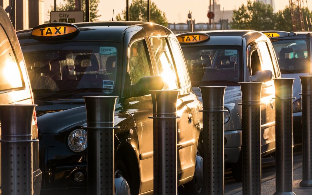 Taxi - Brown & Brown